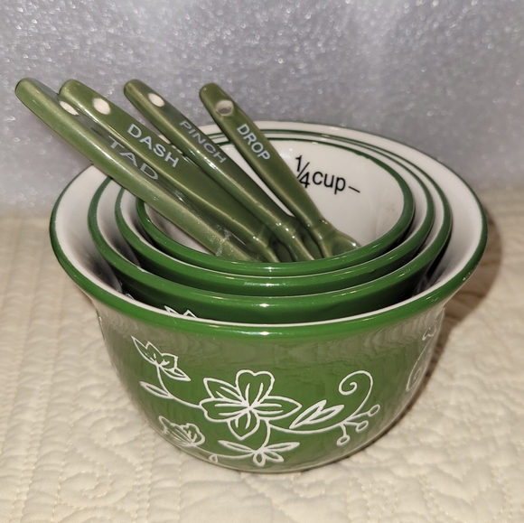 Temptations | Kitchen | Temptations Green Floral Lace Ceramic Measuring ...